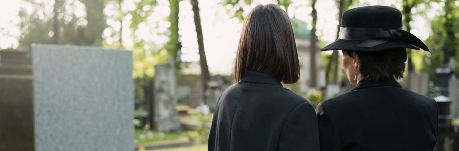 The Colors of Mourning in Different Cultures | LovinMemory